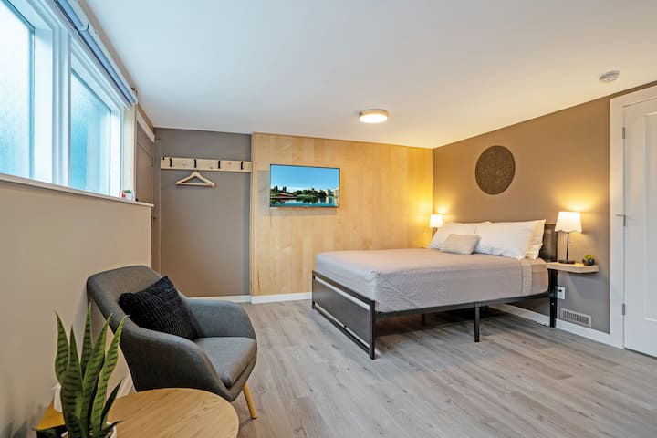 Luxury Suite Downtown - Kelowna