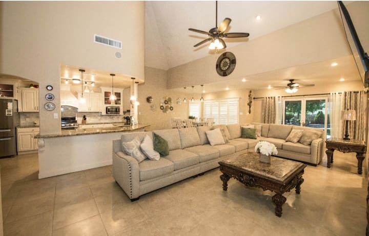 El Paso Winter Getaway - El Paso, TX