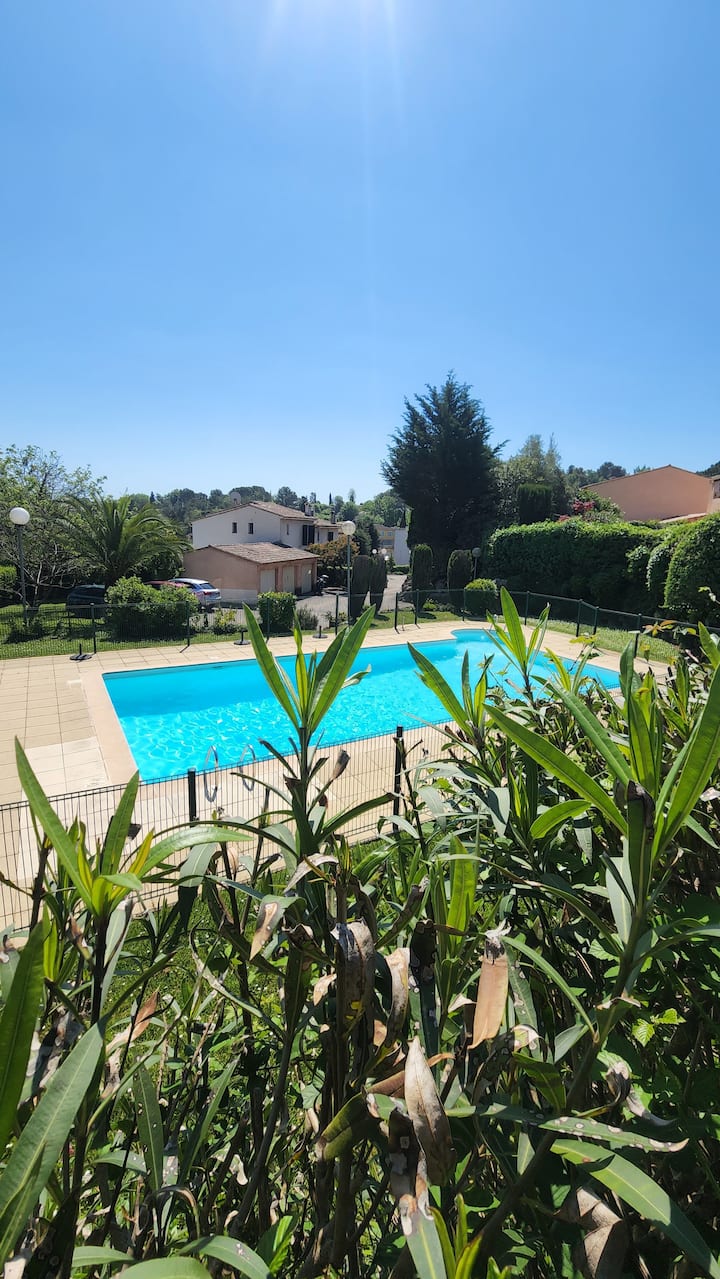 Villa Calme, Climatisée, Parking-à Pied Du Village - Valbonne