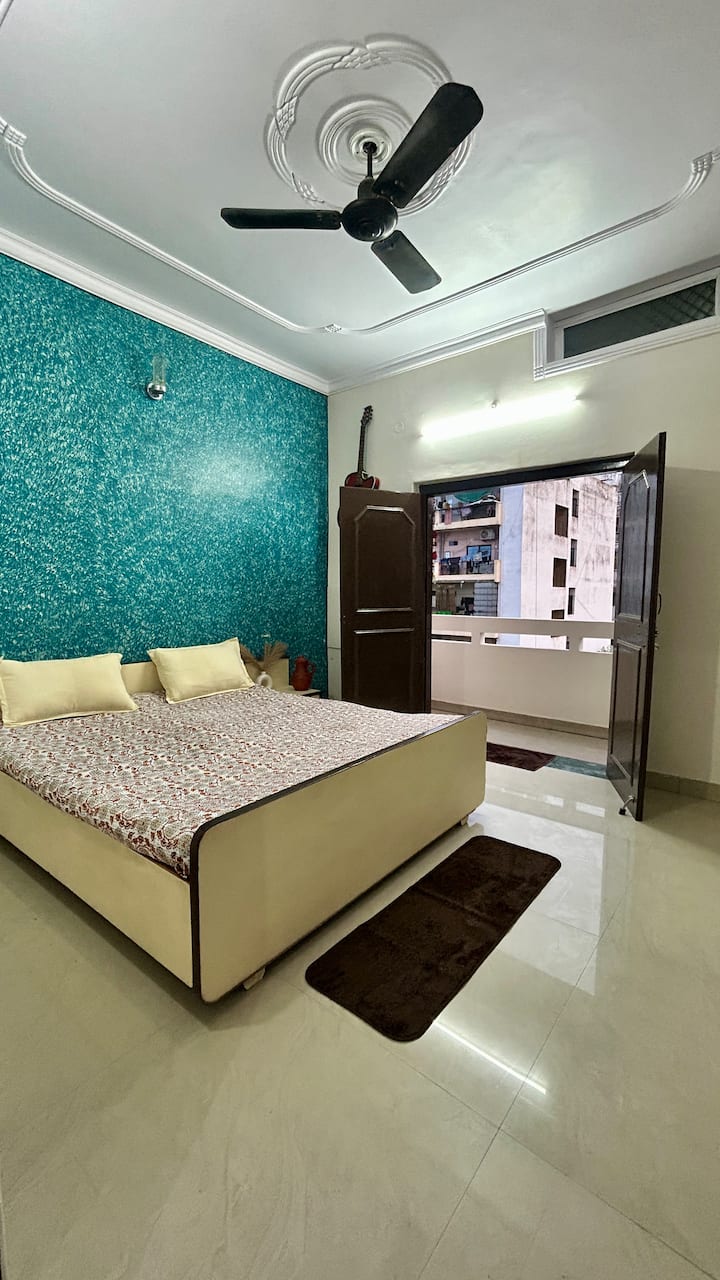 Kayaa Stays – Modern 2bhk In Varanasi - Varanasi