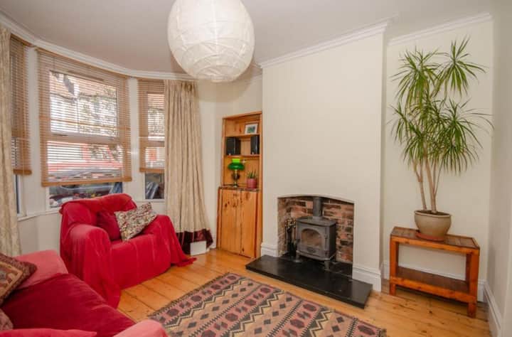 Entire Home In Easton, Bristol - Bristol