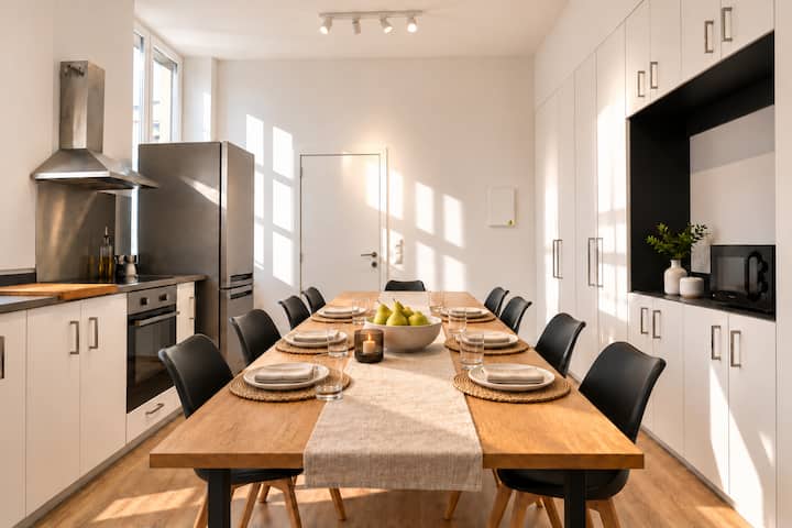 Casa Lrs - 4 Chambres Et 4 Douches Italienne - Liège