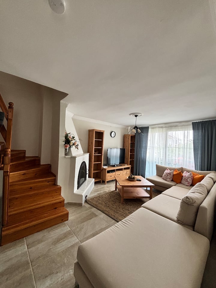 ÇEşme Triplex Villa - Barbaros