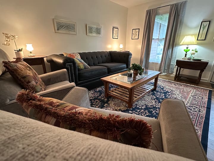 Cozy Home In The Heart Of Cary | Fenced Yard - Cary, NC