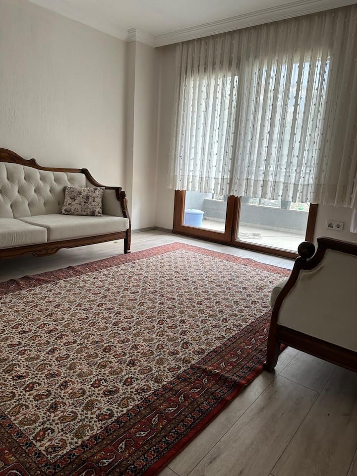 2t1 çIft Balkonlu Daire - Ayvalık
