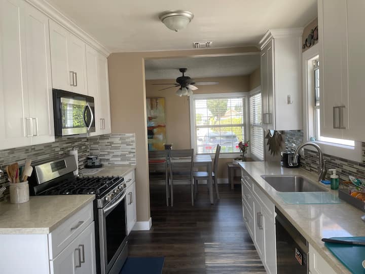 Bellflower Home Near Disneyland 3brds 1bath - 벨플라워
