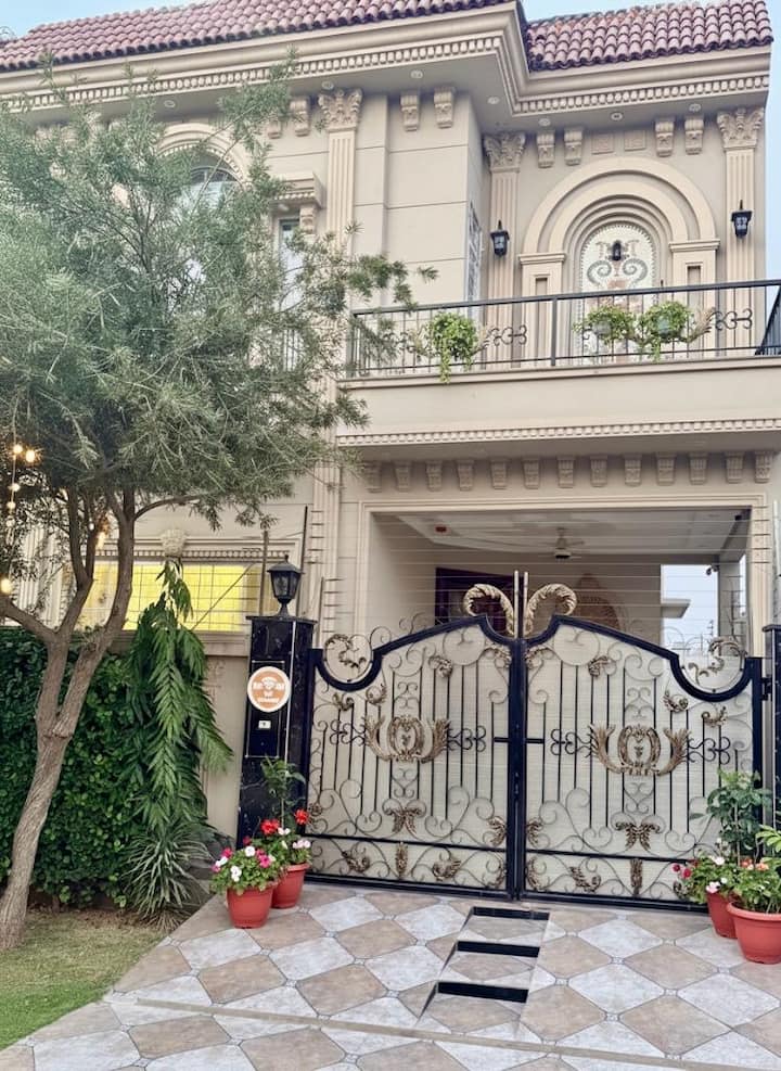 Complete House In Dha Phase 9 - Lahore