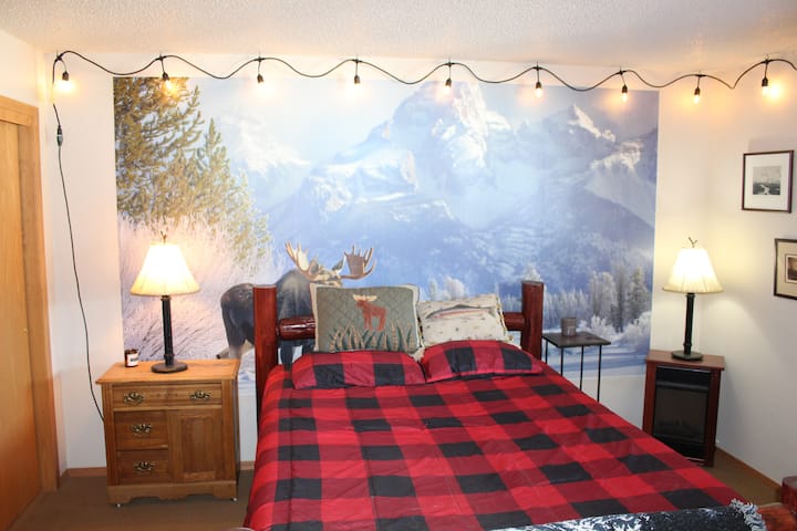 Big Sky Mountain Suite - Big Sky, MT