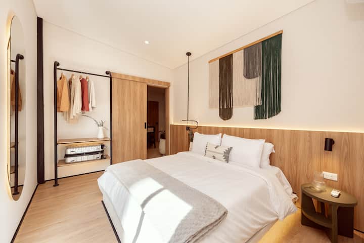 10 Luxury Boho Apartment - A/c Kitchen- Fast Wi-fi - Medellín