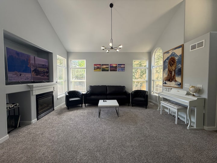 4br Family Home/yard/grill/pool/downtown Denver - Aurora, CO