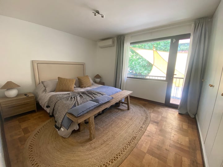 Encantadora Casa En Pleno Centro De Vitacura - Santiago, Chile