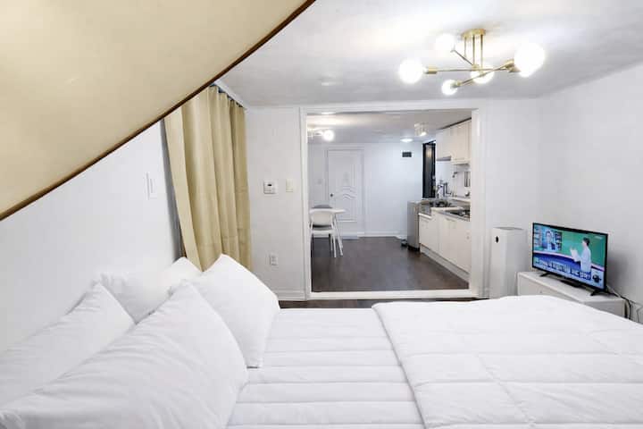 홍대 연드럴파크/홍대역 6번출구 5~7분/홍대/쾌적한 공간/아담하고 편안한 집 - Seúl