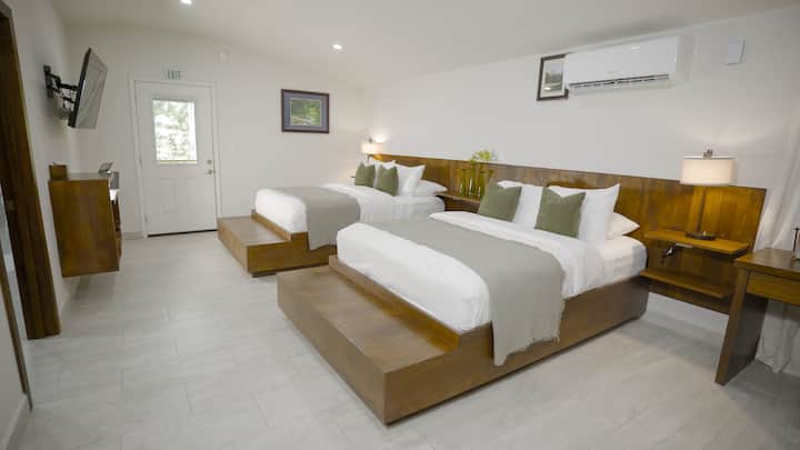 Roaring River Resort: Double Queen Suite - Belmopan