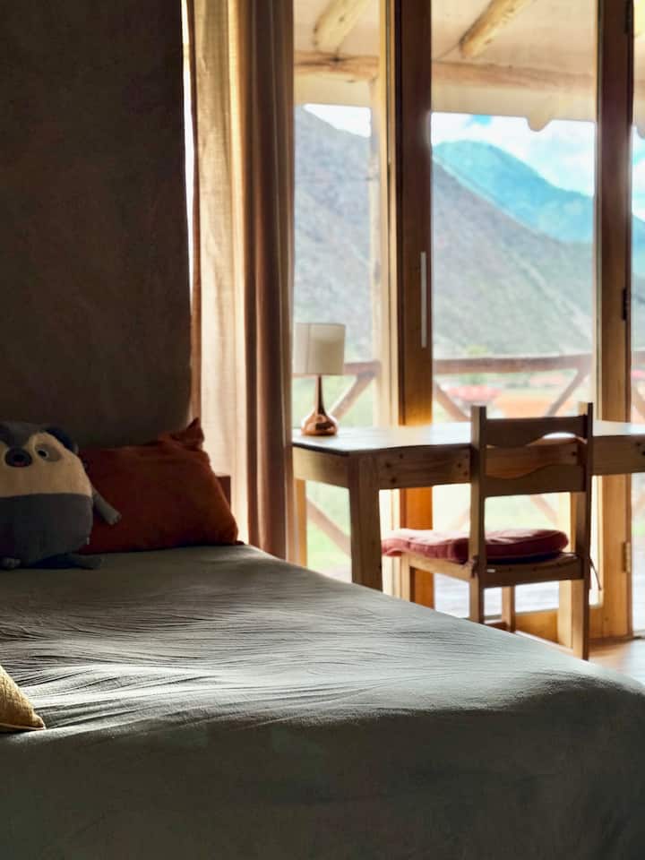 Quiet Adobe Home On A Horse Farm In Huaran/arin - Peru