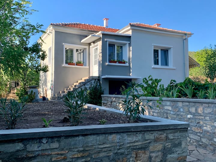 The Little House - Bułgaria