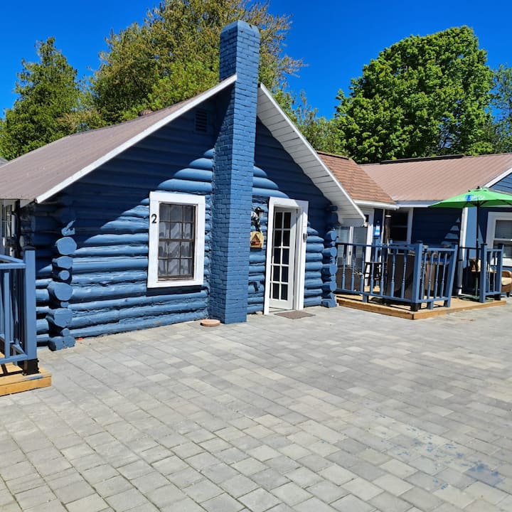 Blue Log Cottage 2 - Port Elgin