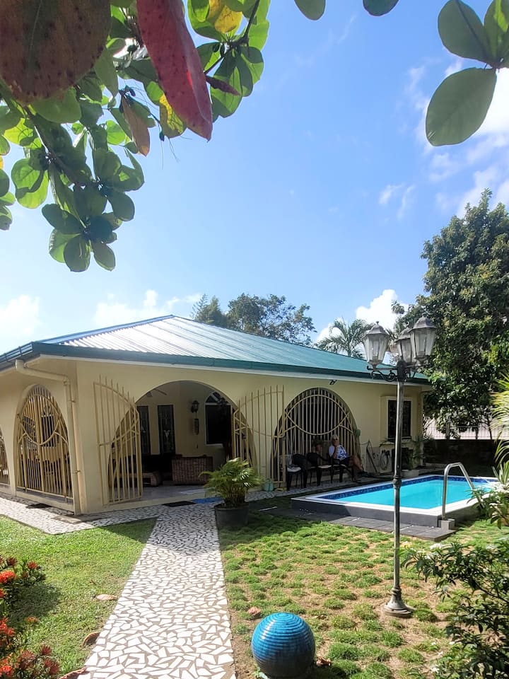 Confortable Bungalow Avec Piscine Prive - Paramaribo