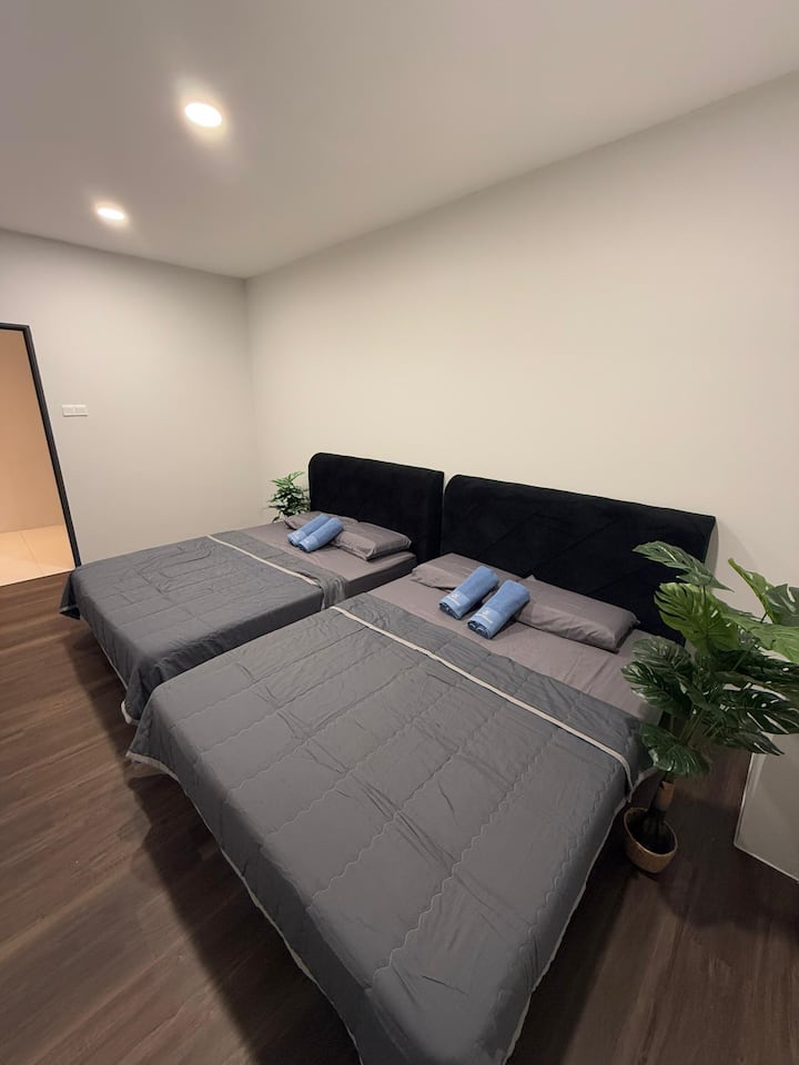 Kch> Northbank & Vivacity 5bed 2 Carpark- Forest - Kuching