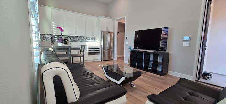 Private Apartment @ The Grove - San Marcos, CA