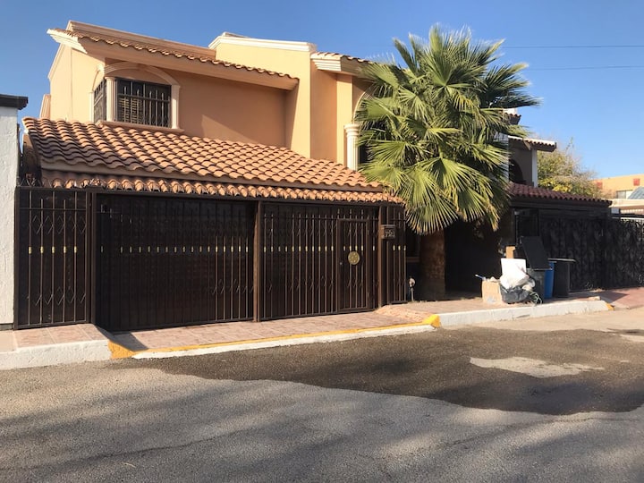Beautiful Home/gated Area/american Consulate - Ciudad Juárez