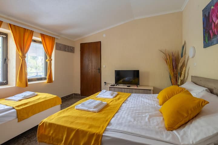 Lagoon Apartment No.3 - Lake Ohrid