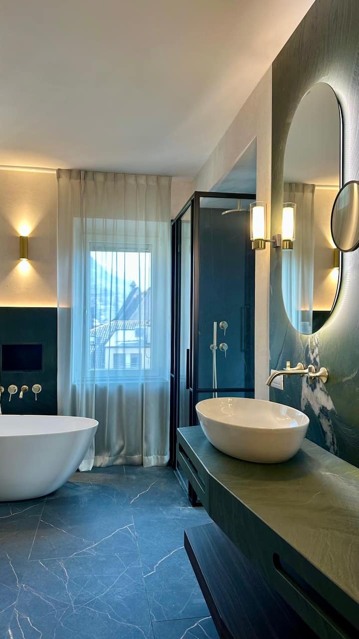 Villareja Panorama Suite With Terrace & Style Bath - Bolzano