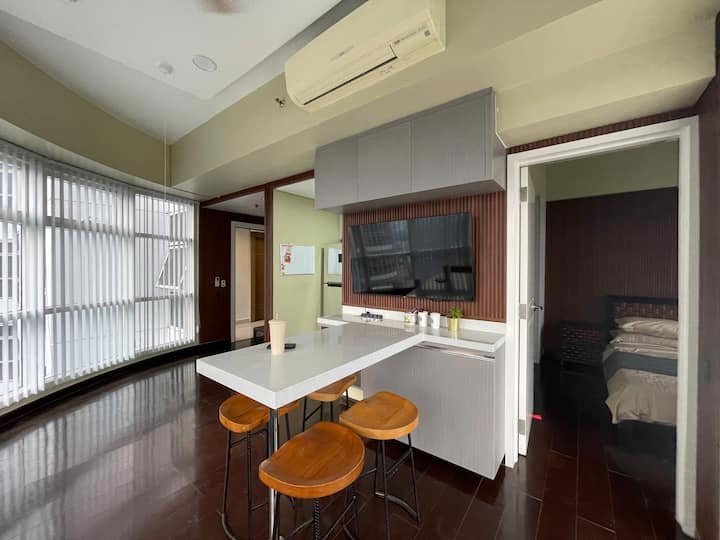 Cityscape Near Shangrila Edsa - Pasig