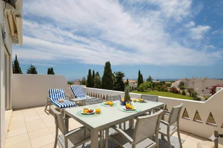 Privileged Location With Great Sea View - Armação de Pêra