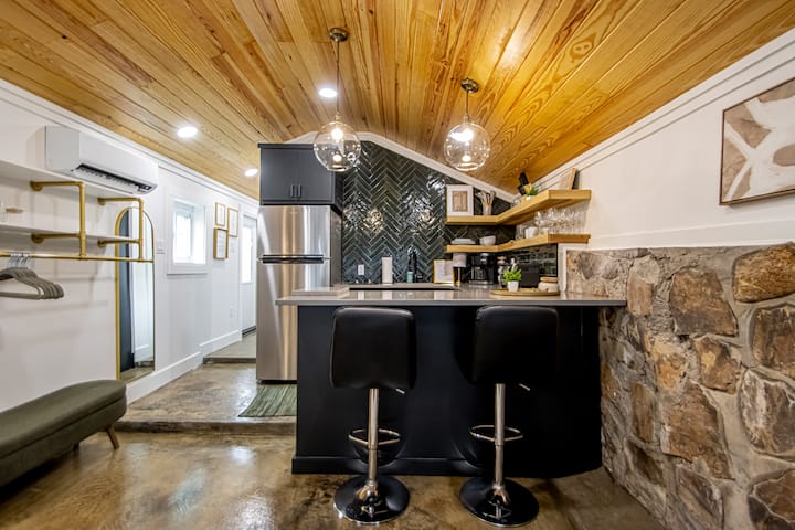 The Stone & Pine Tiny Home - Little Rock, AR