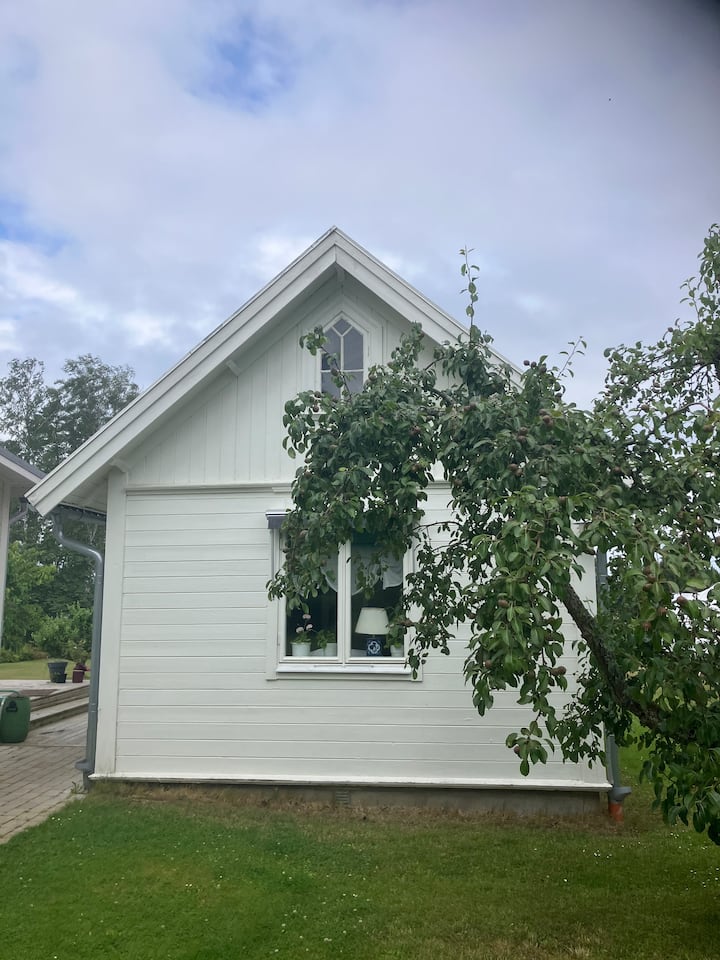 Lillstugan. Eget Hus Med 1 Rum O Kök, Toa/dusch. - Öland