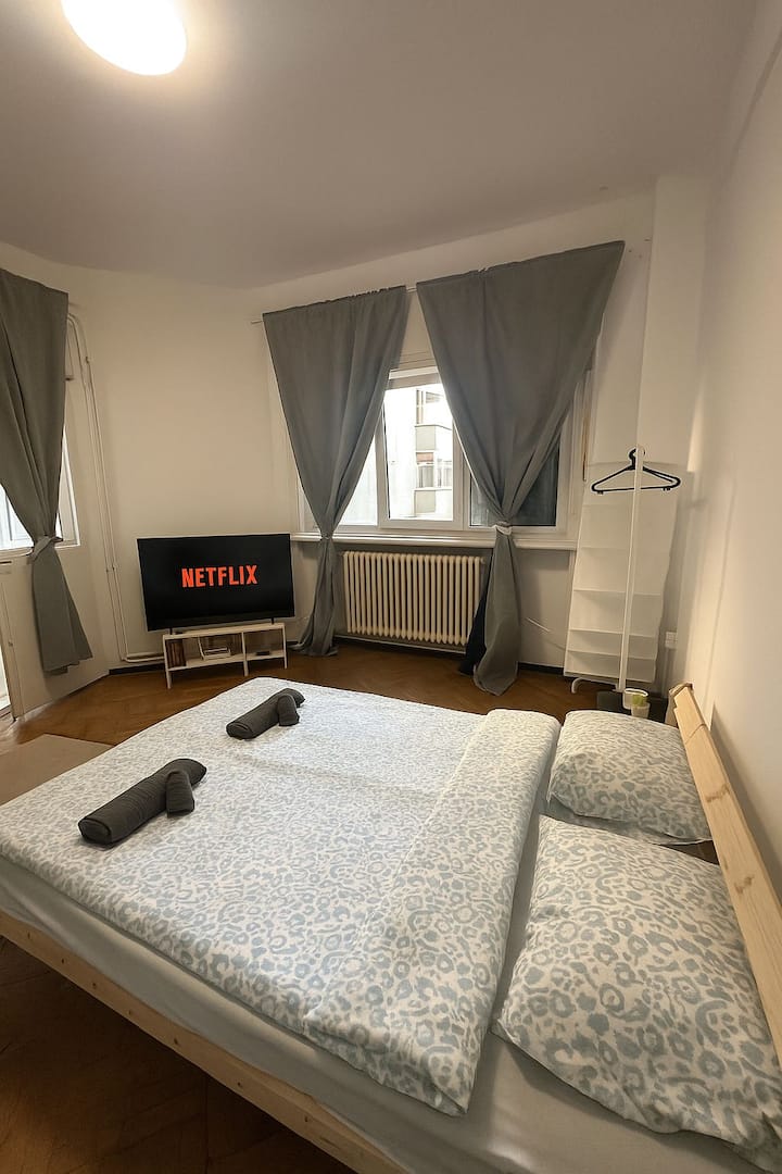 Group Old Town Apartment - ブカレスト