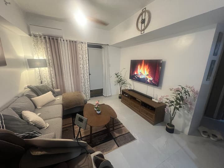 2 Bed Room With A Massage Chair - Lahug