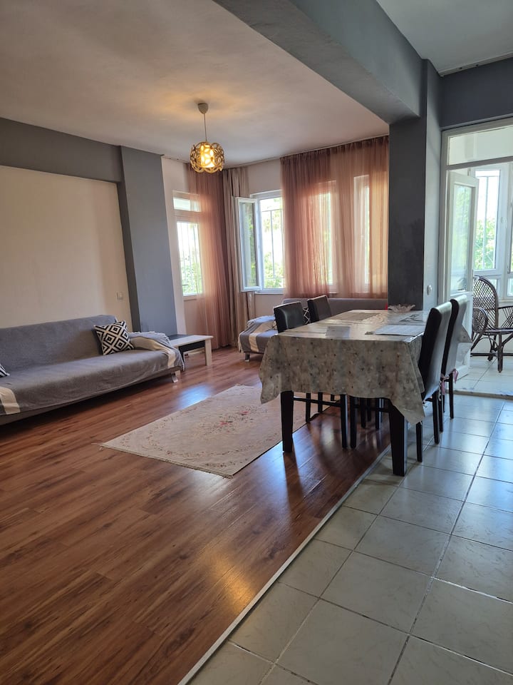 Antalya Konyaalti Denize 0 Limanda Aile Için Daire - Antalya