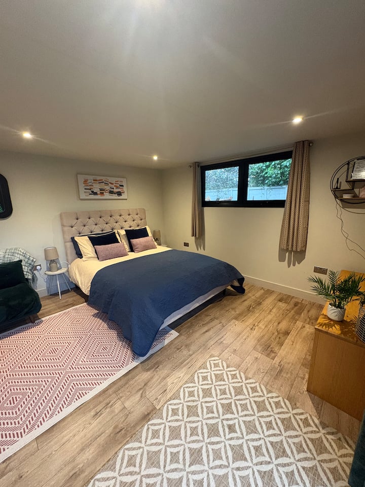 Peaceful Garden Hideaway Near Beach & New Forest - ボーンマス