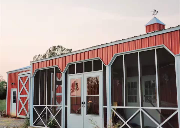 Ironhide Ranch: Bison Adventures - Illinois