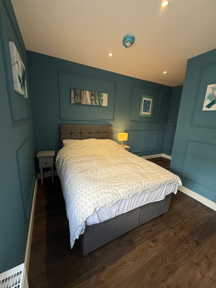 Blue Room - Macclesfield
