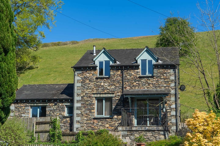 Thomas Fold Cottage Excluding Apartment - Parking - Ambleside