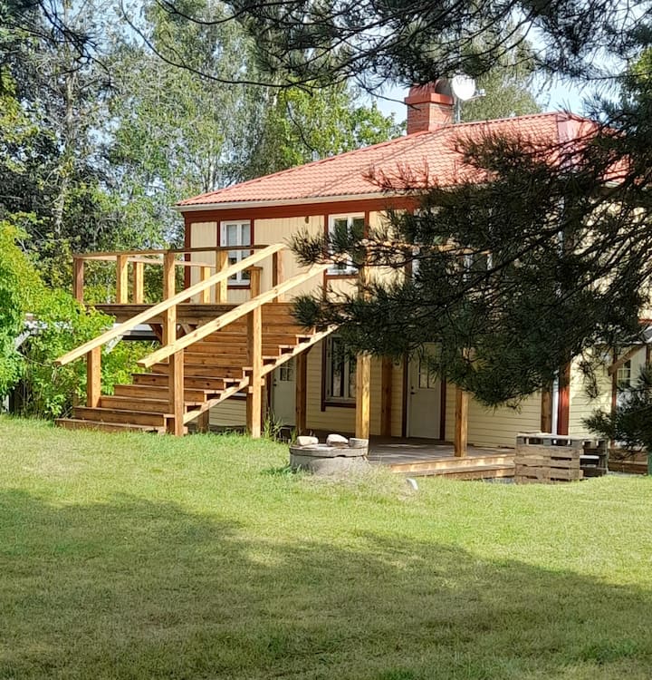 Hjo Gallery Studio - Hjo