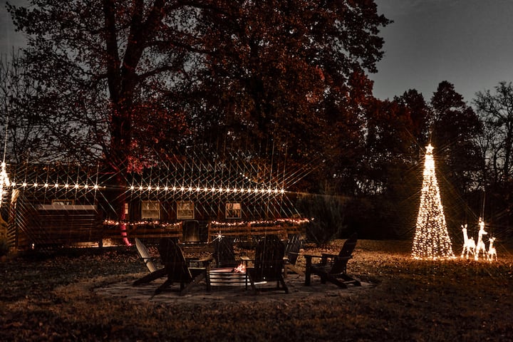 Anchors Away Lodge, Luxury Cabin W Hot Tub - Disney, OK