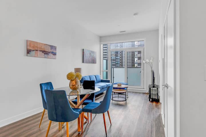 Modern,brand New Condo Near Sq One! 2 Bedrooms! - Mississauga