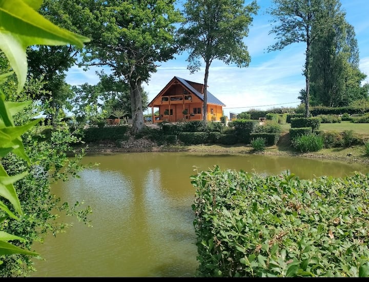 Chalet Au Bord De L'eau - Courtenay, France