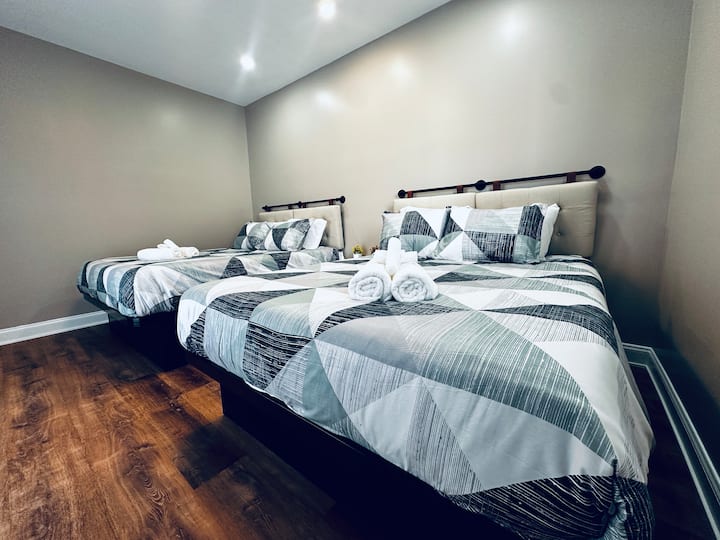 *Riverview*walk To Falls*newly Renovated*1st Floor - ナイアガラ・フォールズ, NY