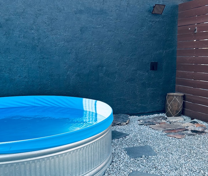 Dijons Jt Casa - Joshua Tree, CA