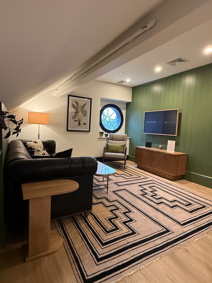 Downtown Portsmouth Luxury Condo - Portsmouth, NH