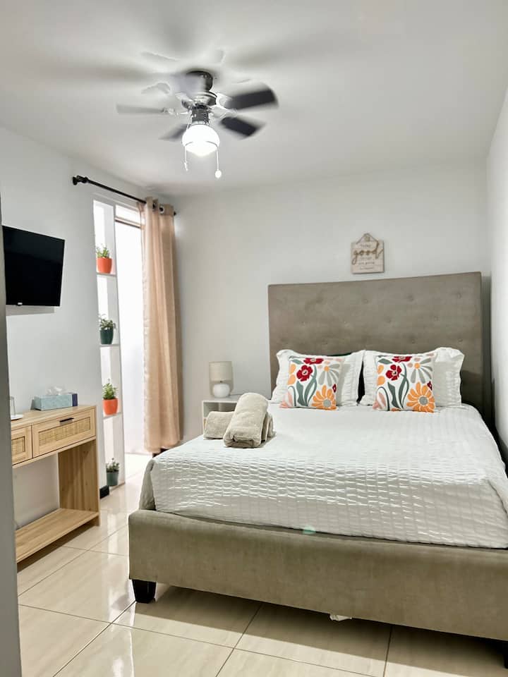 Cozy And Clean Private Bedroom - San José