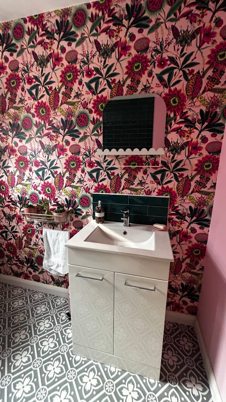 Peaceful Cozy Double Room + Private Bathroom - Exeter