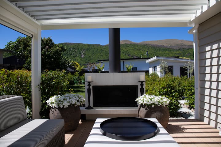 Mountain View Retreat Queenstown 4b 3.5b Luxe 5*sh - Arrowtown