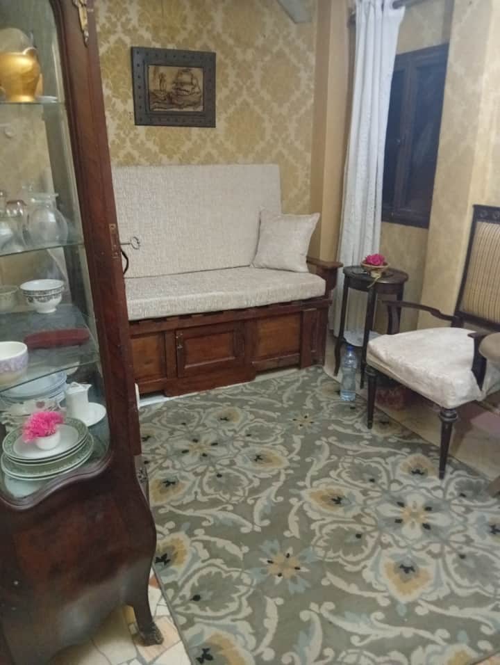 Affordable Downtown Studio/ Free Wifi/steps To Sea - Alejandría