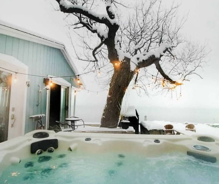 Mini-maison Et Spa Sur Le Fleuve - Portneuf