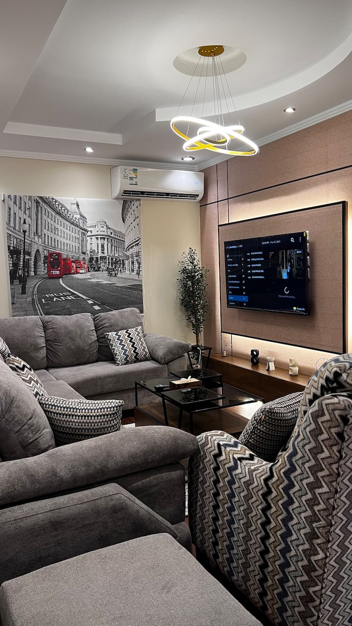 شقة الواحة غرفتين وصالة عوائل فقط - Jeddah